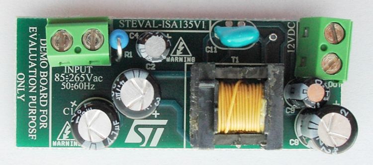 STEVAL-ISA135V1 - 4 W, 12 V output, isolated flyback converter using VIPer™ Plus - VIPER06HS ...